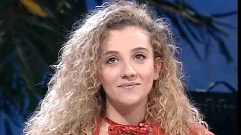 Ricordate Lucia Ocone, volto storico di Non è la Rai? Ecco come è ...